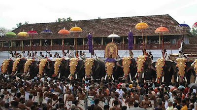 Fascinating Thirunakkara Arattu festival Mahadev temple, Kerala