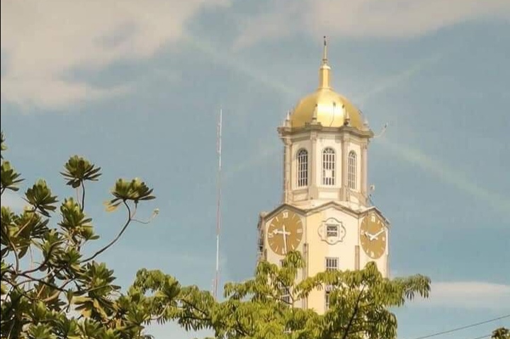 Manila Clock Tower turns gold - It's More Fun With Juan