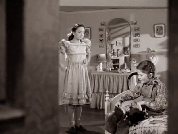 Another Old Movie Blog: Mildred Pierce - 1945...Revisiting Veda