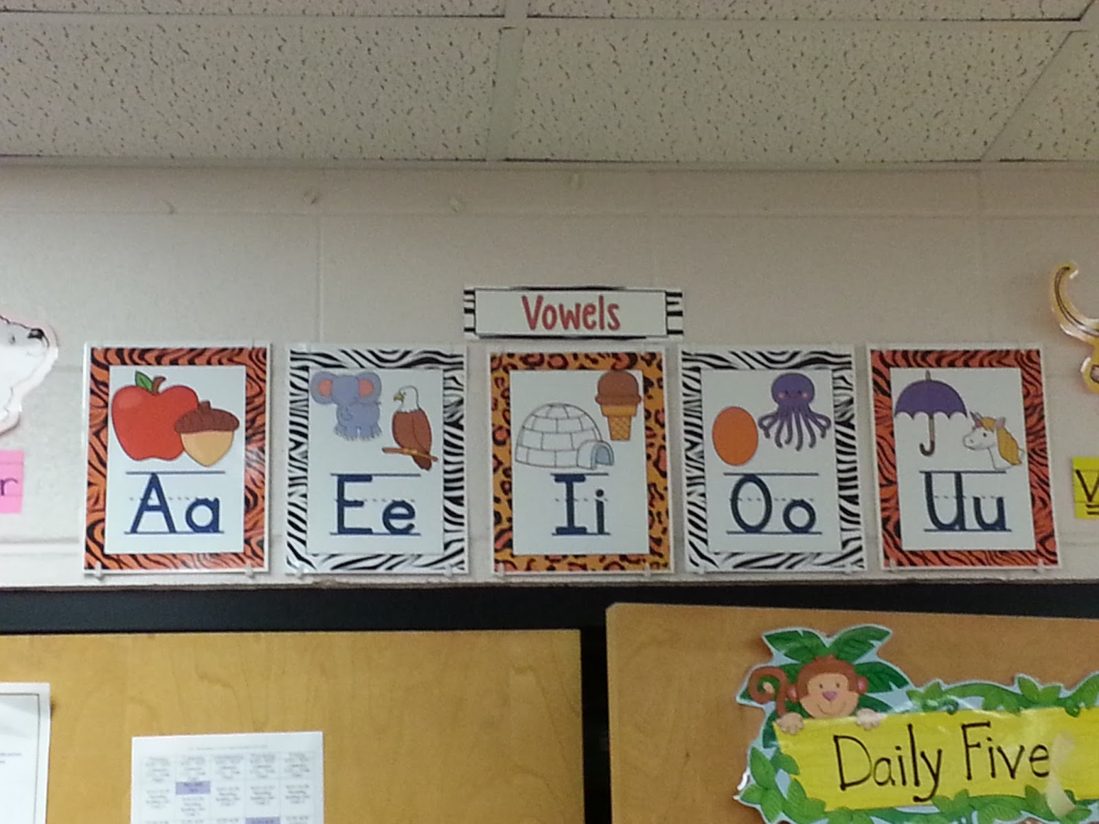 More Classroom pics for 2013 and Freebies! | Little Priorities