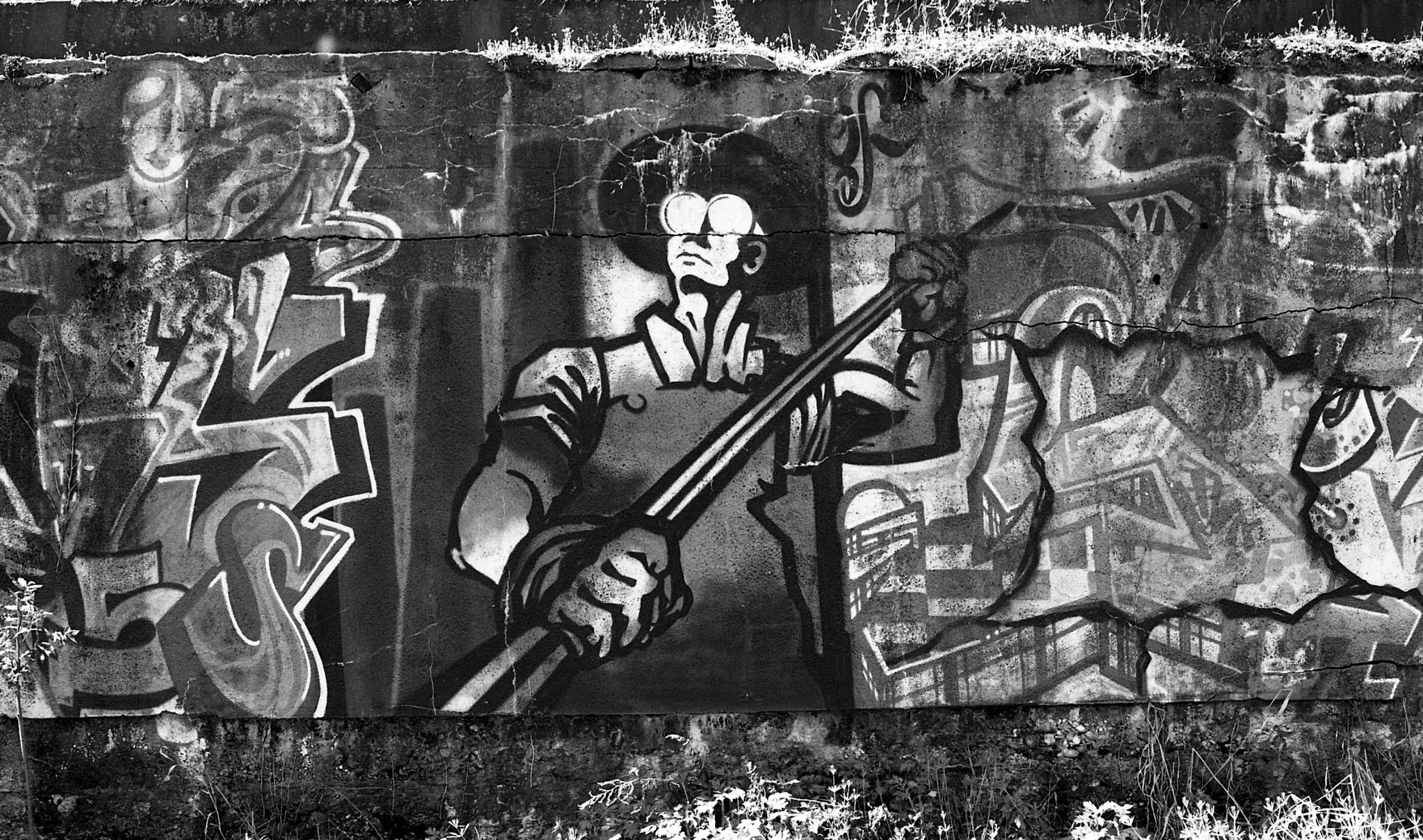 Random Camera Blog: Nikon FE10 - Hands On Review