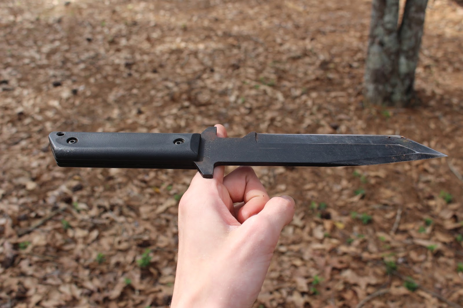 Jake Makes: Knife Review: The Cold Steel G.I. Tanto