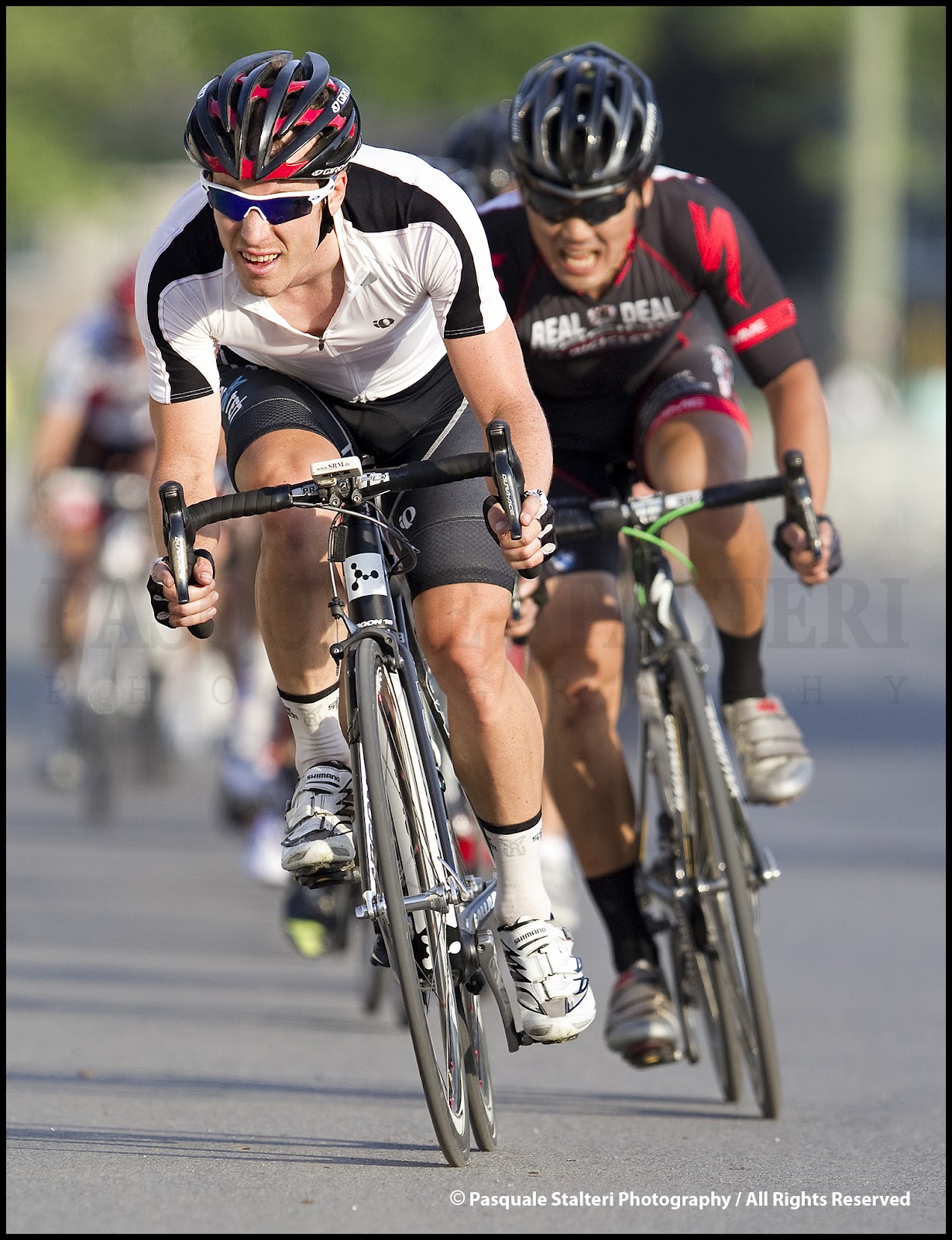 Derrick St. John wins eQuinelle GP Pro/Am criterium ~ MIROIR DU CYCLISME