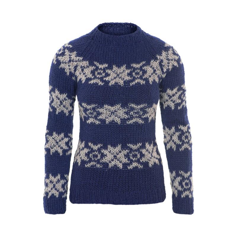 Aleksandra above the Arctic Circle 69° 40' 33" N, 18° 55' 10" E: 185 ...