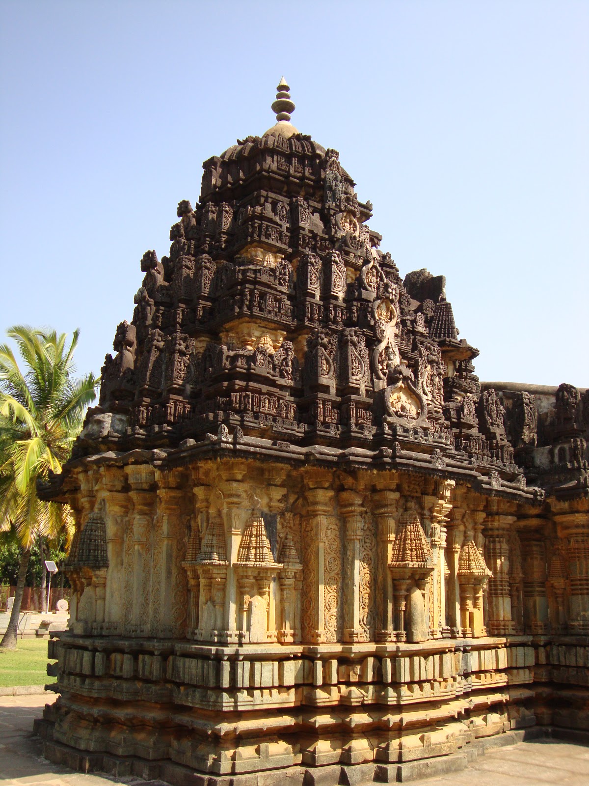 Temples of Hoysalas : Amrutesvara Temple, Amruthapura