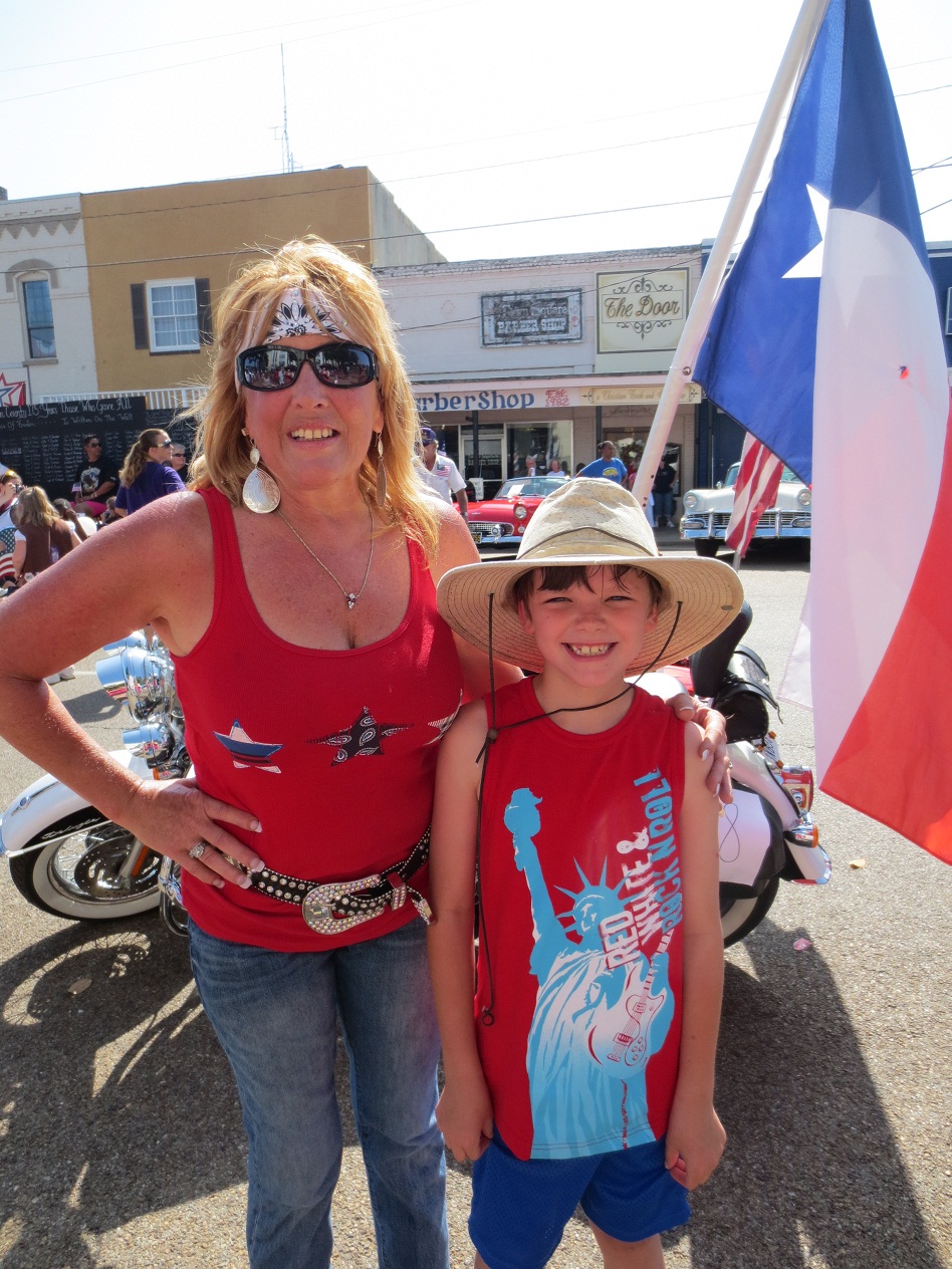 Lesa Lewis Storage Wars