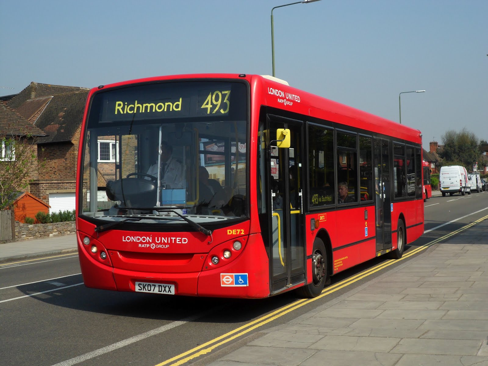 The Circle of London : All change Route 493!