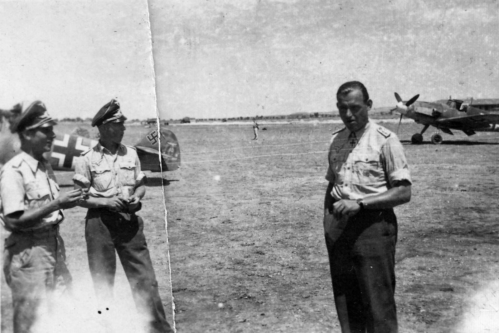 NASIONAL SOSIALIS INDONESIA: Foto Jagdgeschwader 77 (JG 77) "Herz As"