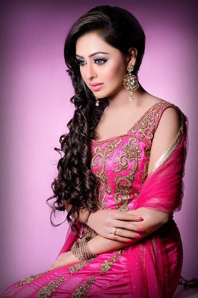 Actress Hot photos - Beautiful And Hottest Model and Actress Gallery