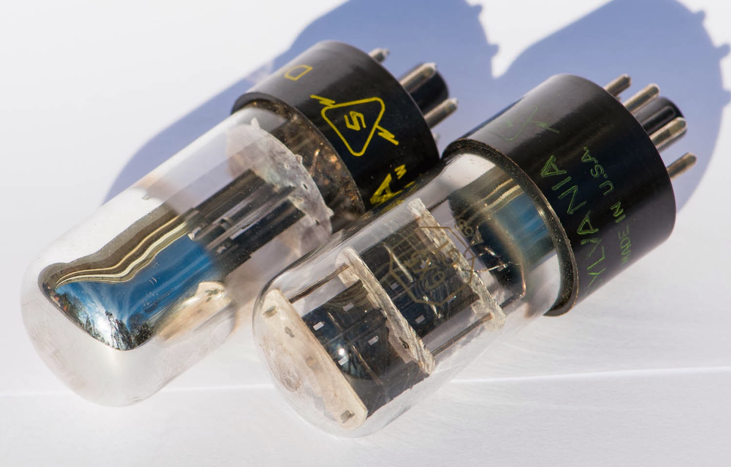 VinylSavor: Tube of the Month : The 6X5