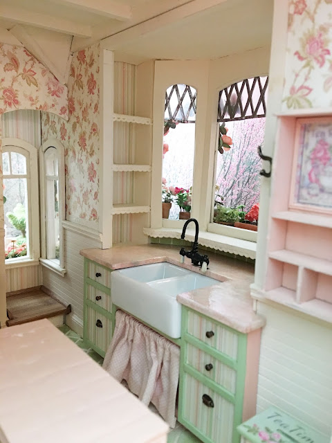 My Miniature Madness: The Storybook Cottage Kitchen Appliances Take II