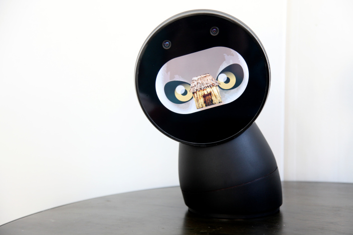 Meet Jibo, The World’s First Social Robot for the Home - Explore The World