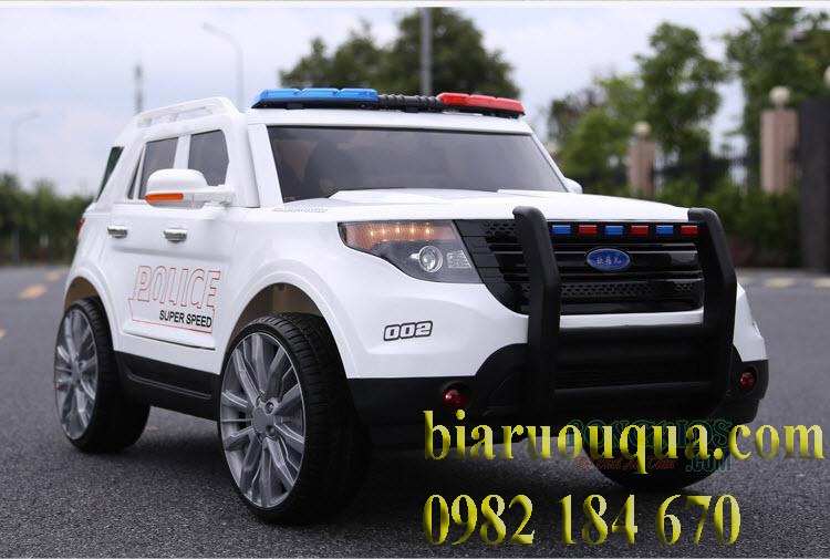 Ô tô điện cảnh sát Ford YH-811 trẻ em 2 động cơ tải trọng 50Kg