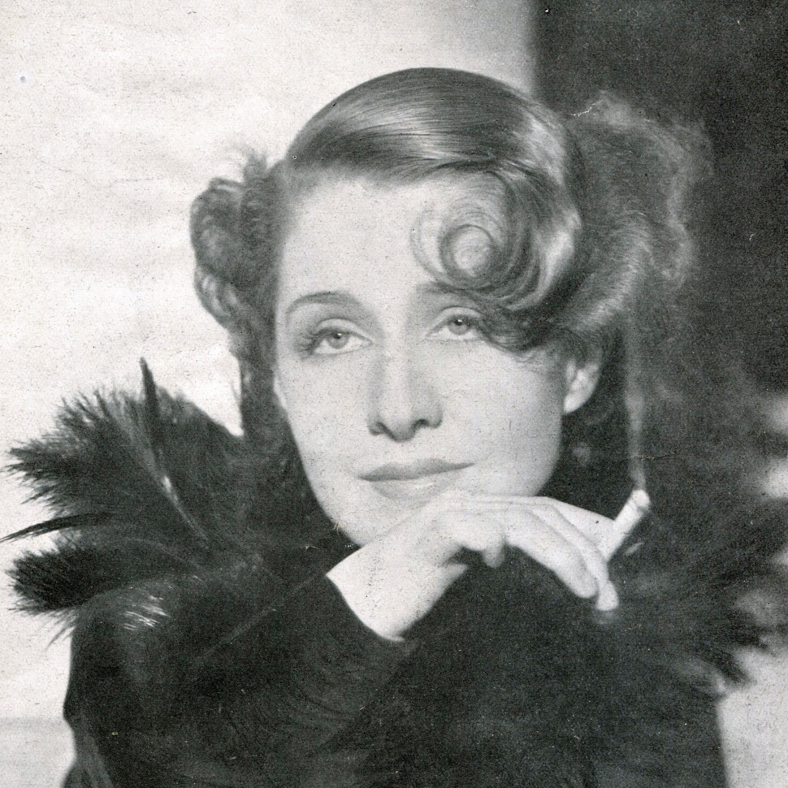 9 ATRIZES QUE ABANDONARAM SUAS CARREIRAS NO CINEMA - Os Anos Perdidos