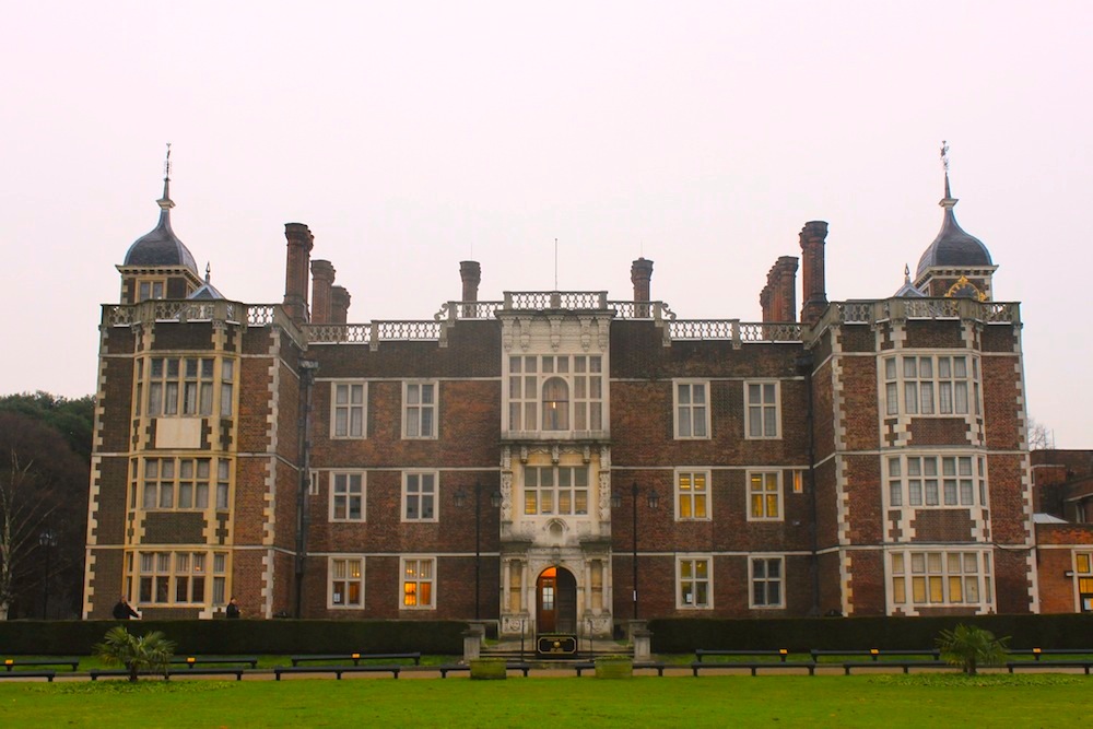 Dolls' Houses and Miniatures: Period Style: Jacobean Architecture 1603-49