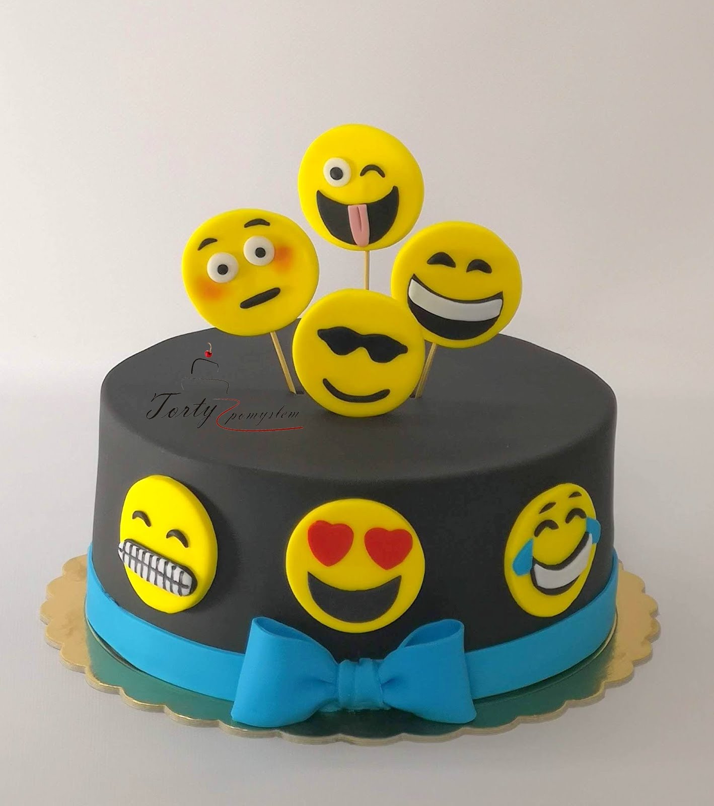 TORTY Z POMYSŁEM Kraków: Tort z emotkami