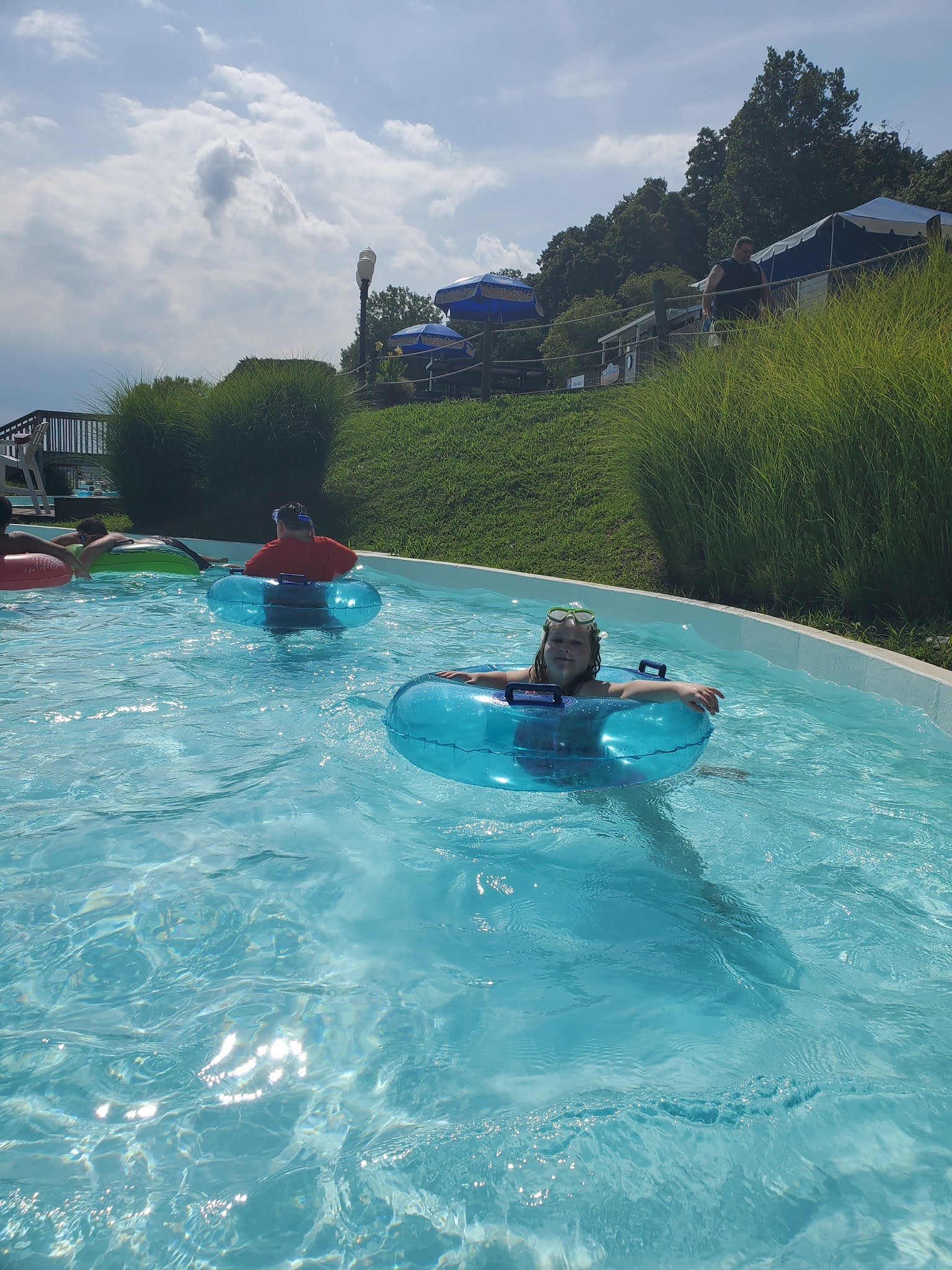 Play St. Louis: Raging Rivers Waterpark, Grafton