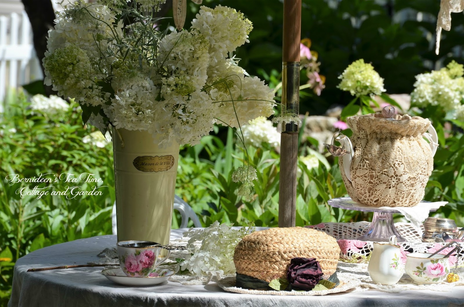 Bernideen's Tea Time, Cottage and Garden: SUMMERTIME "Tea In The Garden"