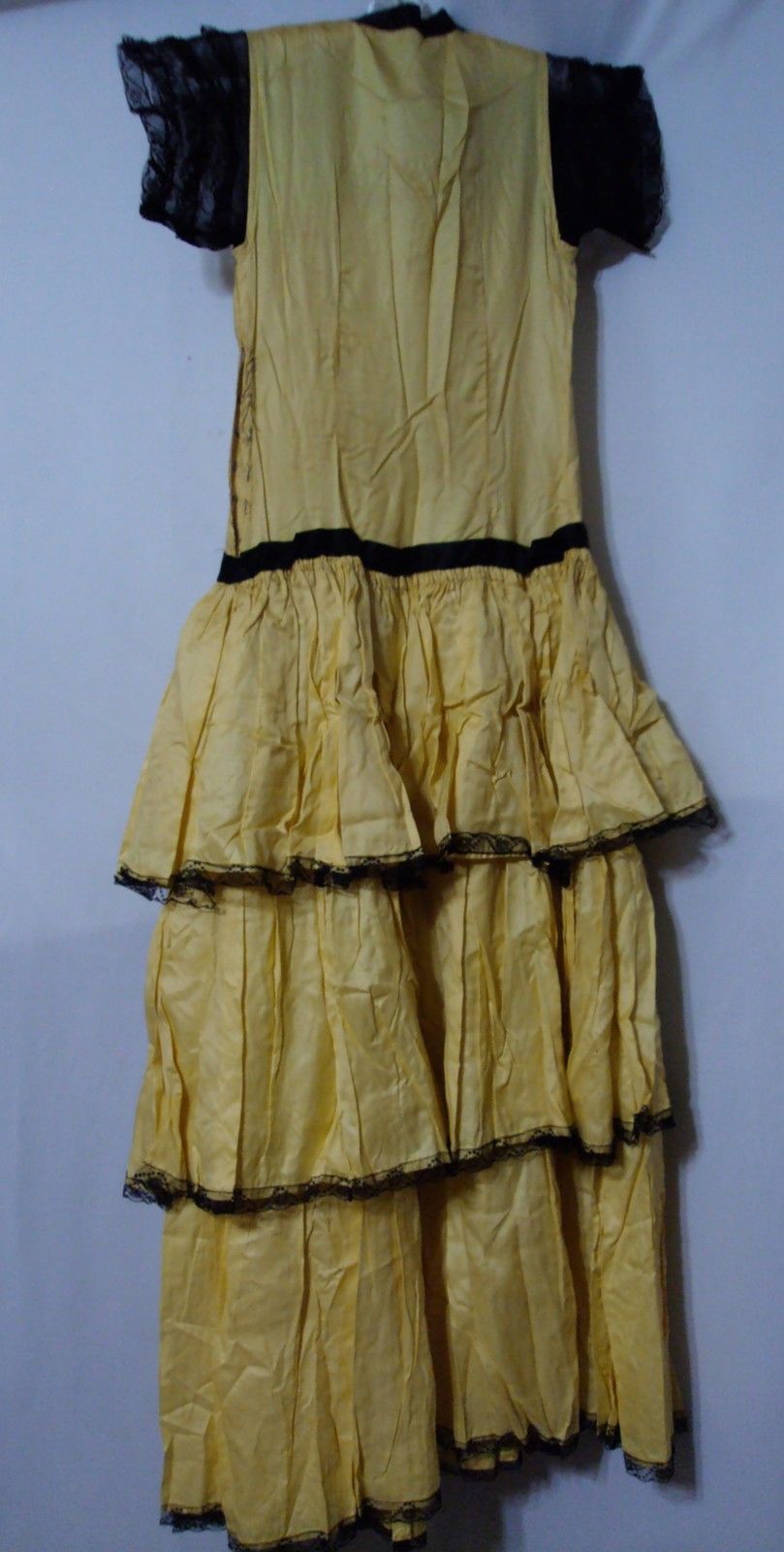 All The Pretty Dresses: Post WWI Yellow Dress