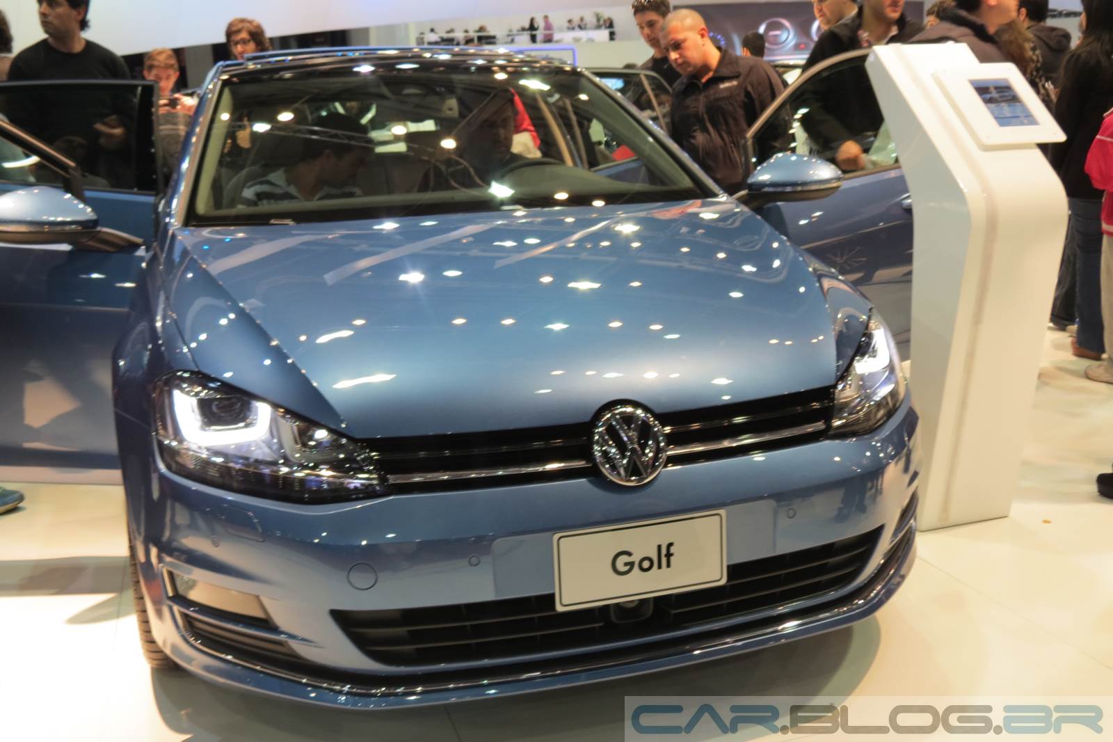 Vídeo: VW Golf 7 em Buenos Aires: Highline e GTI