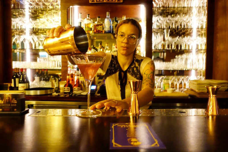 Nightlife : Mobster Bar, cocktails chics, speakeasy raffiné et mythe ...