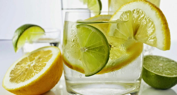 VIDEO: Beneficios de tomar agua con limón cada mañana