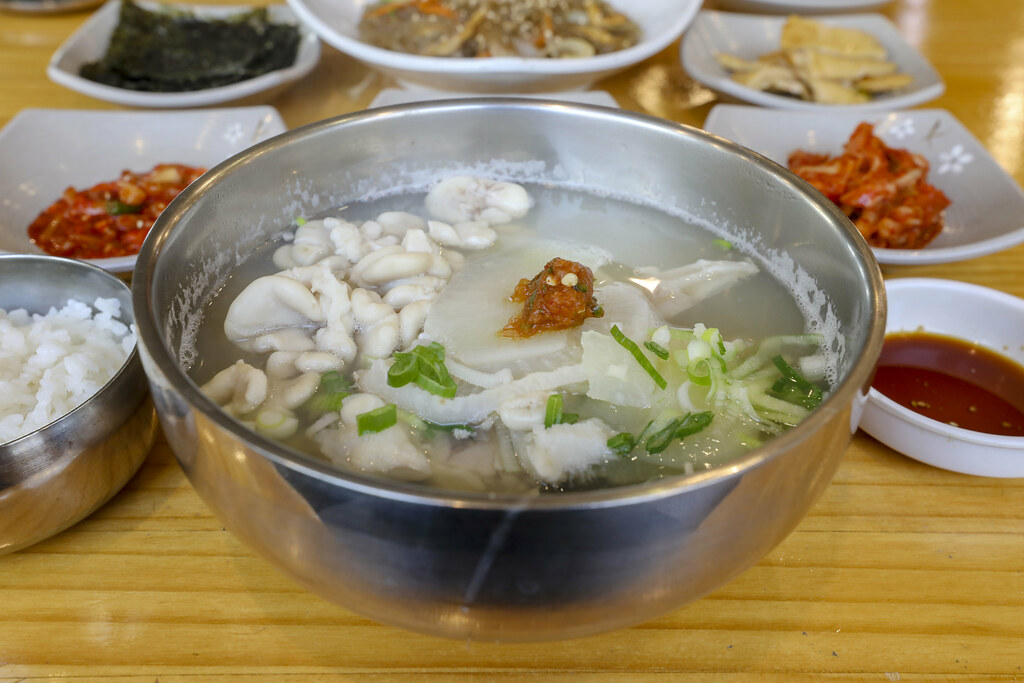 [Food] Daegutang (대구탕, Cod Fish Soup) ~ peacebreeze