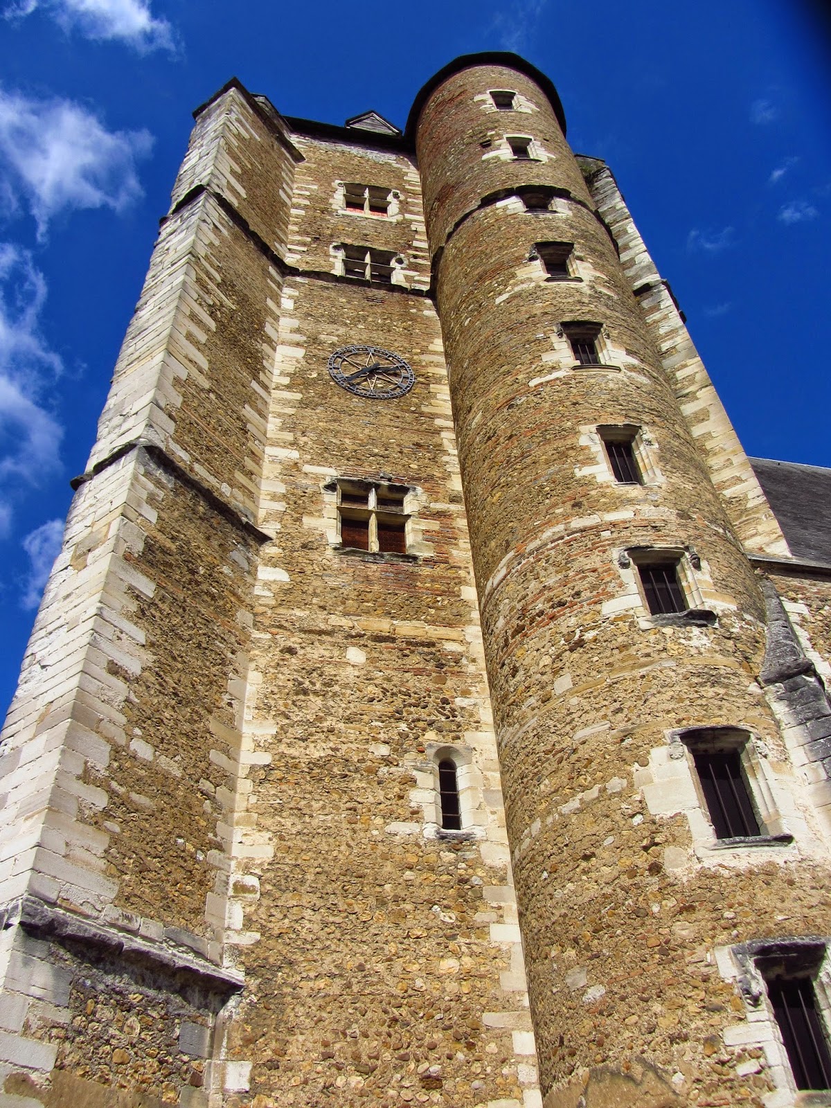 LES BAROUDEURS: église de Monein ( 64 )