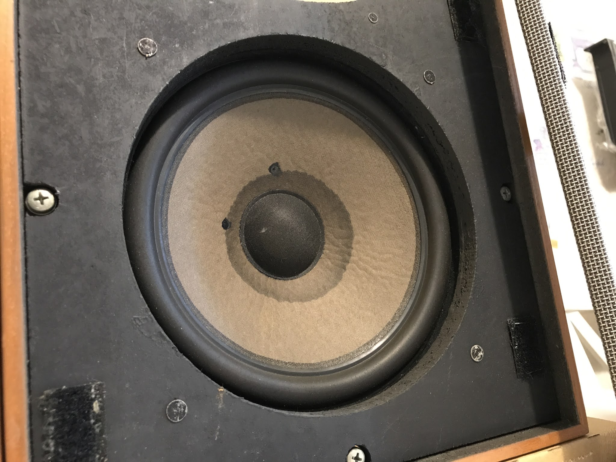 Infrequent Sound [sex.tex] technology: Saba hi-fi Box 820F, 2-way ...