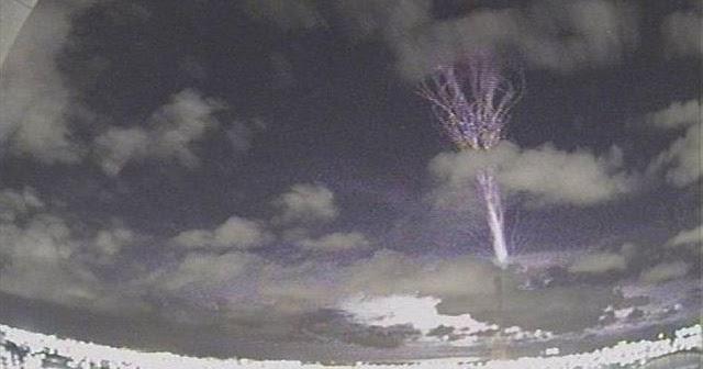 Lightning produces extremely rare giant blue jet (Video)