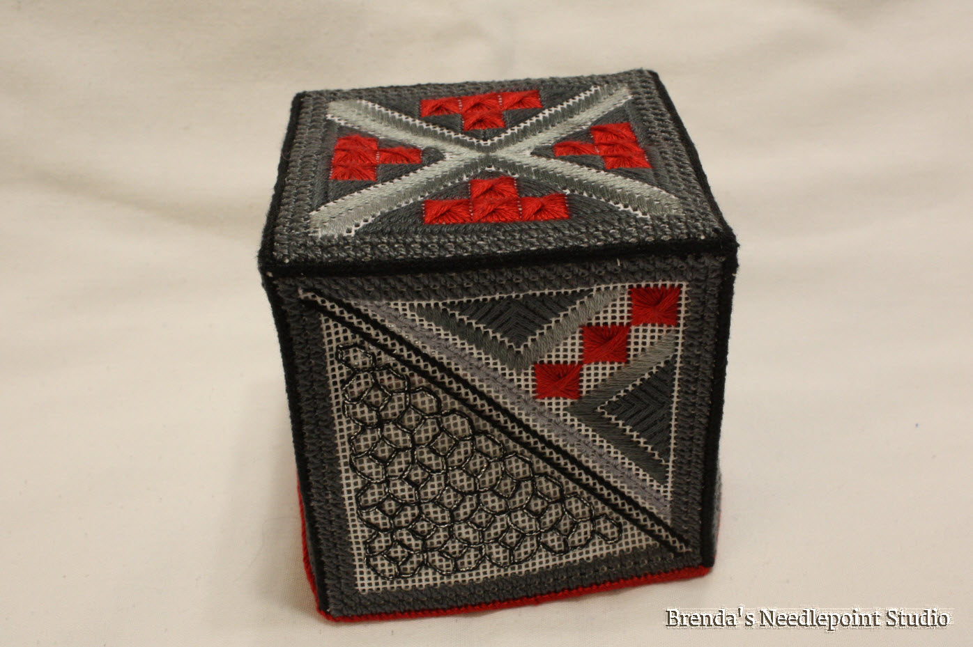 Brenda's Needlepoint Studio: Folding Ort Box Number 2, Black and Red 3 ...
