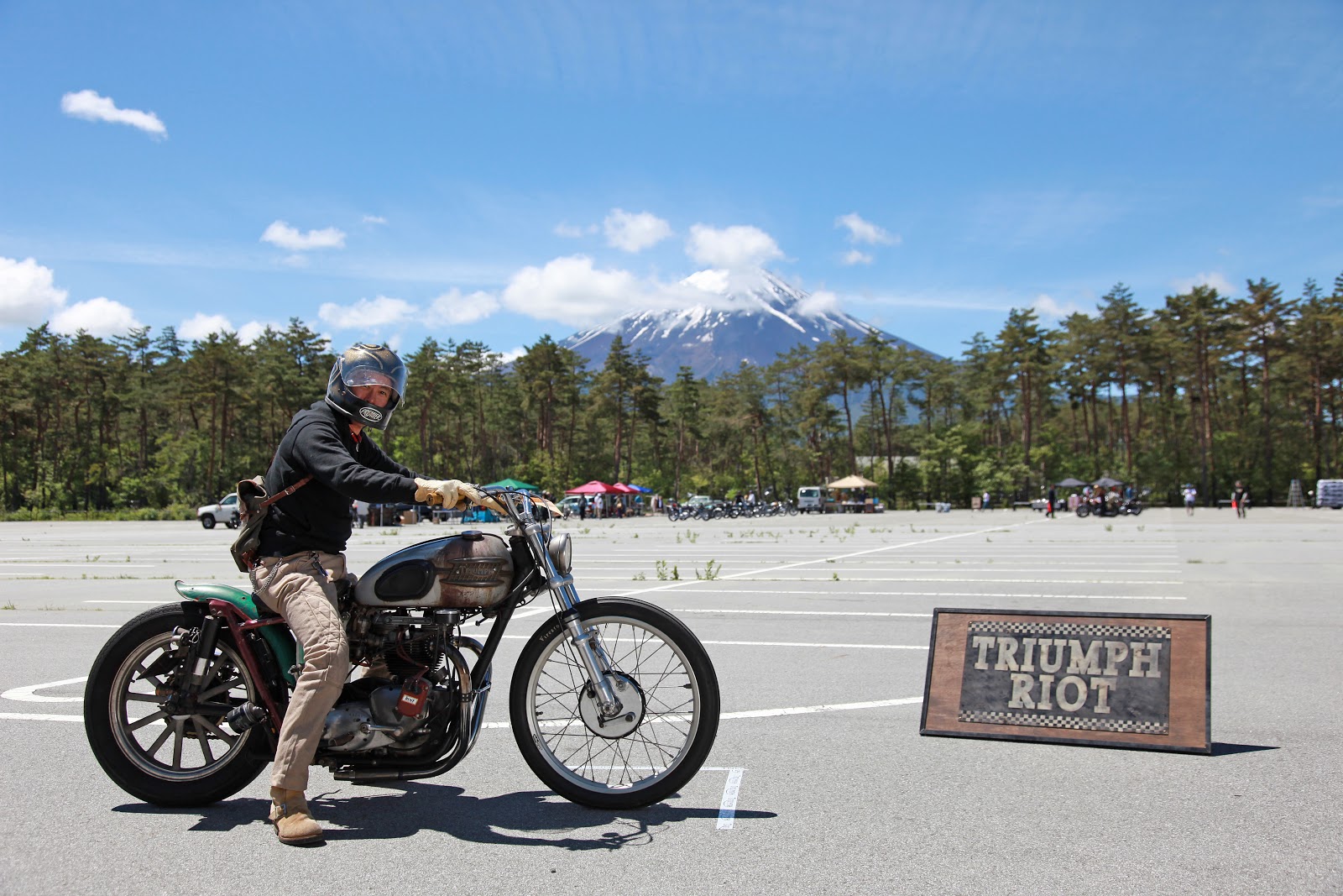 BUBBLE VISOR: Triumph Riot part 1