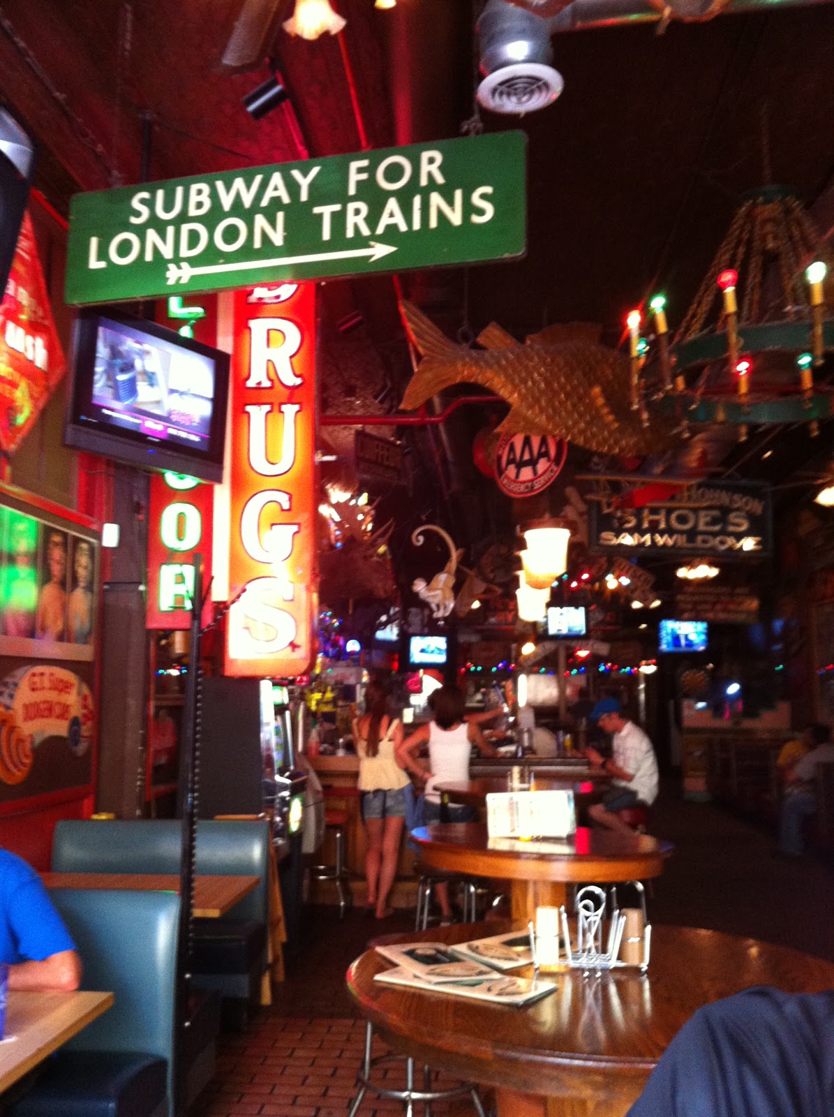 CheeseburgerMania: Billy Frog's Bar- Omaha, NE