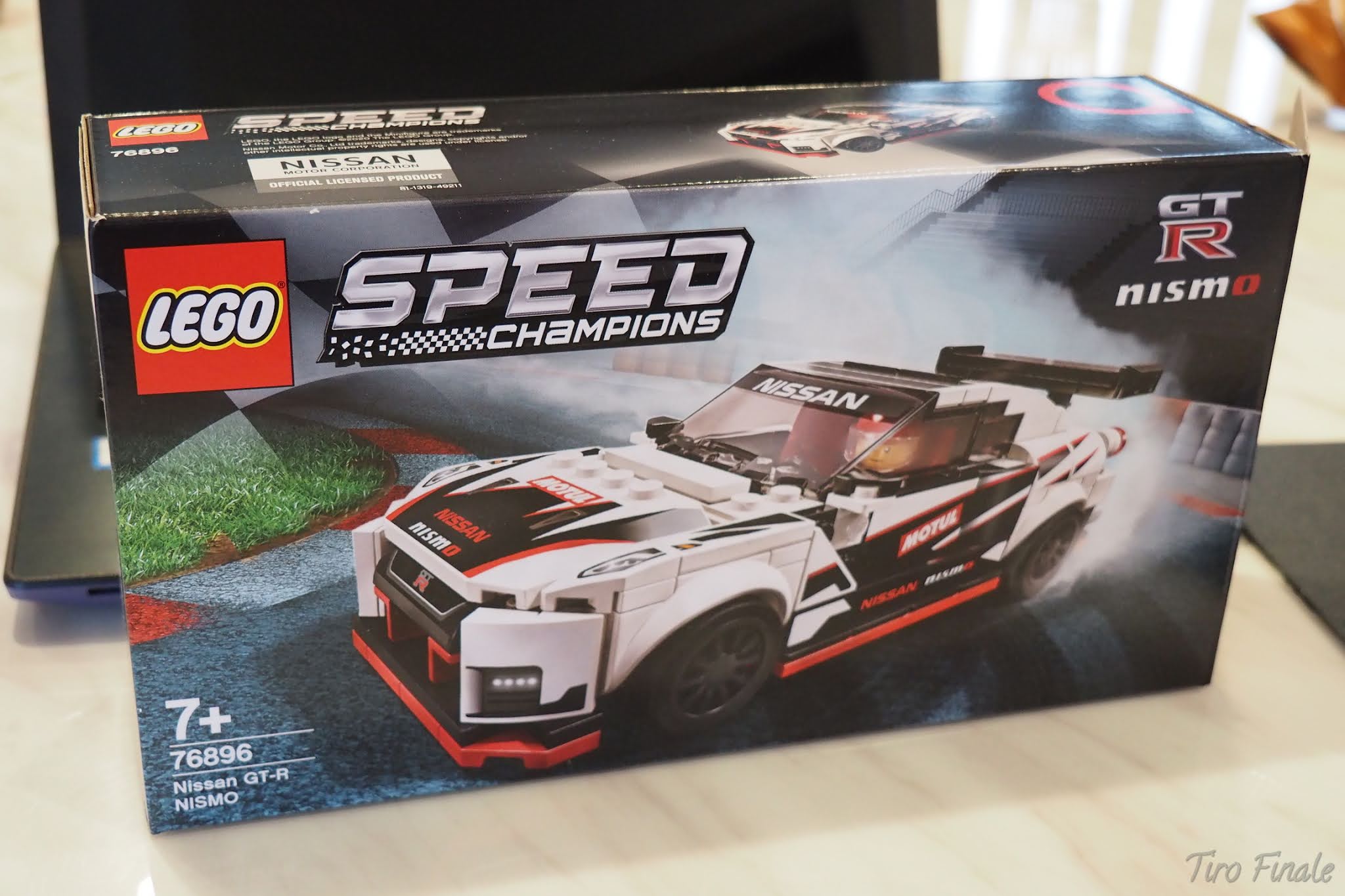 Lego Nissan GT-R Nismo: The Build