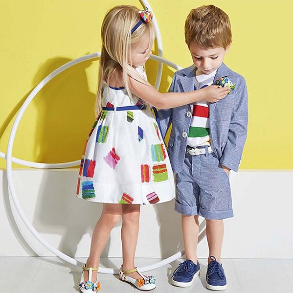 Tips to Make Dressing Up an Enjoyable Experience for Your Little One