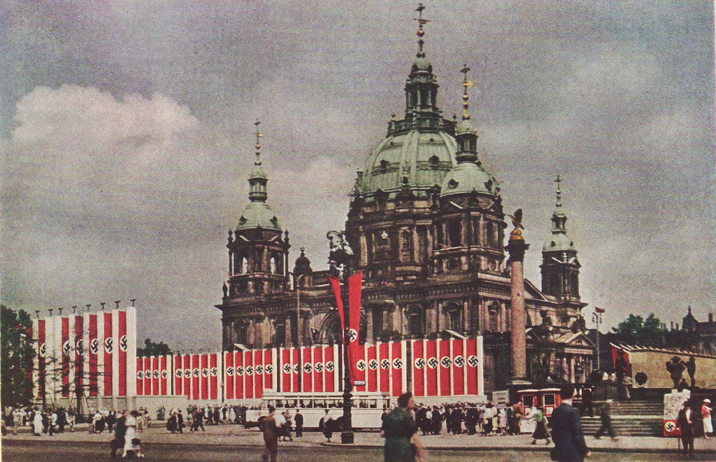 Changing Berlin: 54 Vintage Photos Show Everyday Life of the Capital of ...