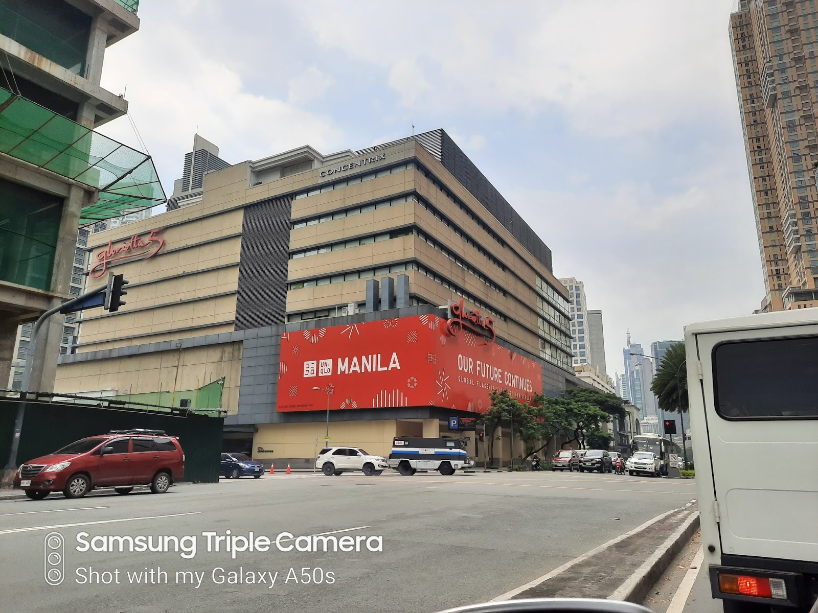 Uniqlo Celebrates the First Anniversary of the Uniqlo Manila Global ...