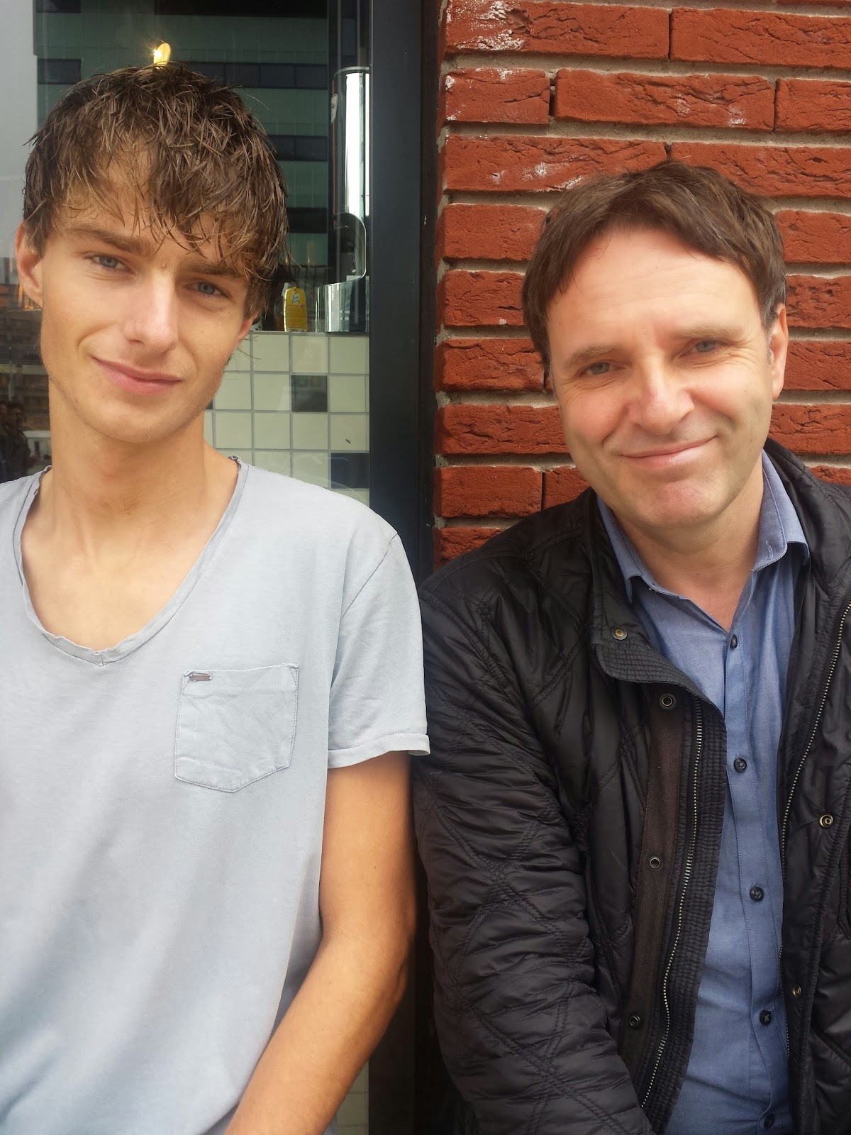 NIEUWS: NIEUW BOEK, MET ROY LOOMAN