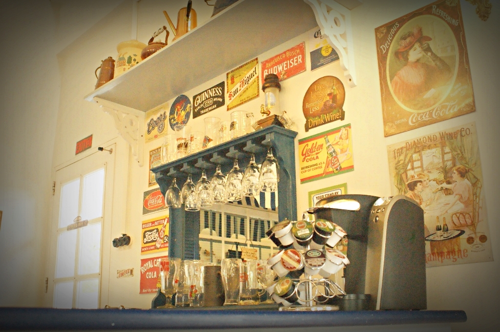 Pretty Daze: SUNDAY'S BEST: Memory Lane, Tagaytay City