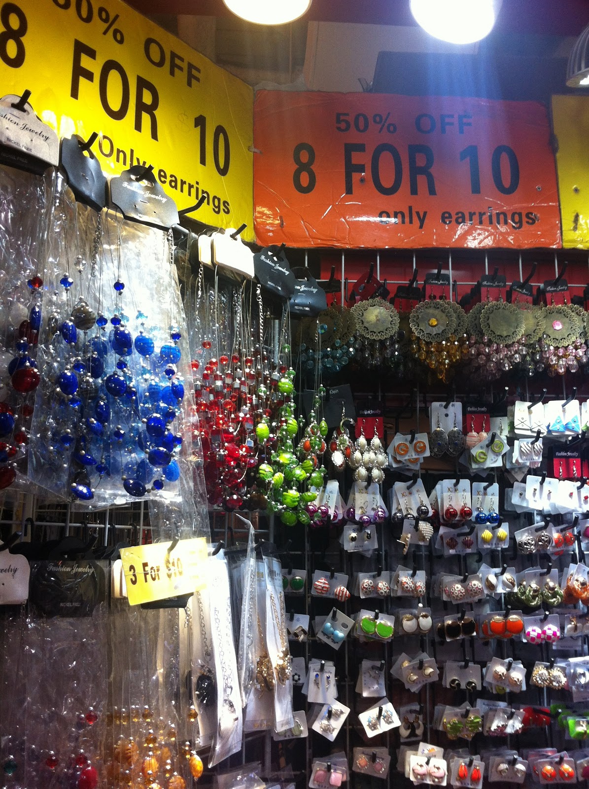 Osong Ligaw: Osong Ligaw goes to Bugis Street