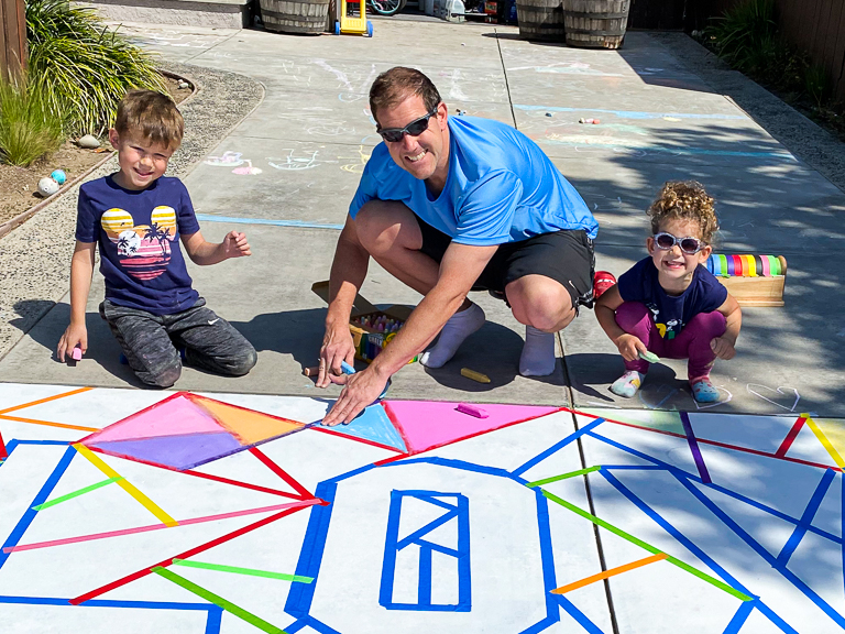 Tales of the Flowers: Chalk Your Walk #chalkyourwalk 2020-03-29