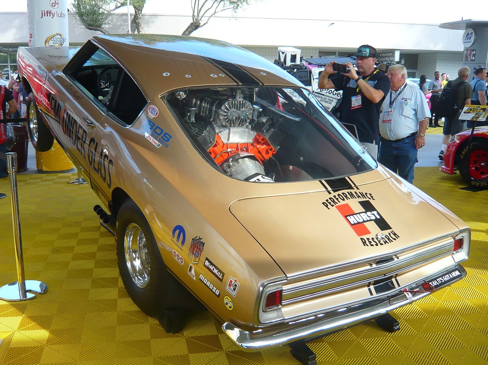 Triplett's Eye on Cars: The famous "HEMI UNDER GLASS"