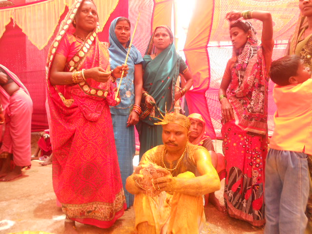 GONDMAHASABHA: GOND SAMAJ ME SAMUHIK SAMAJIK VIVAH