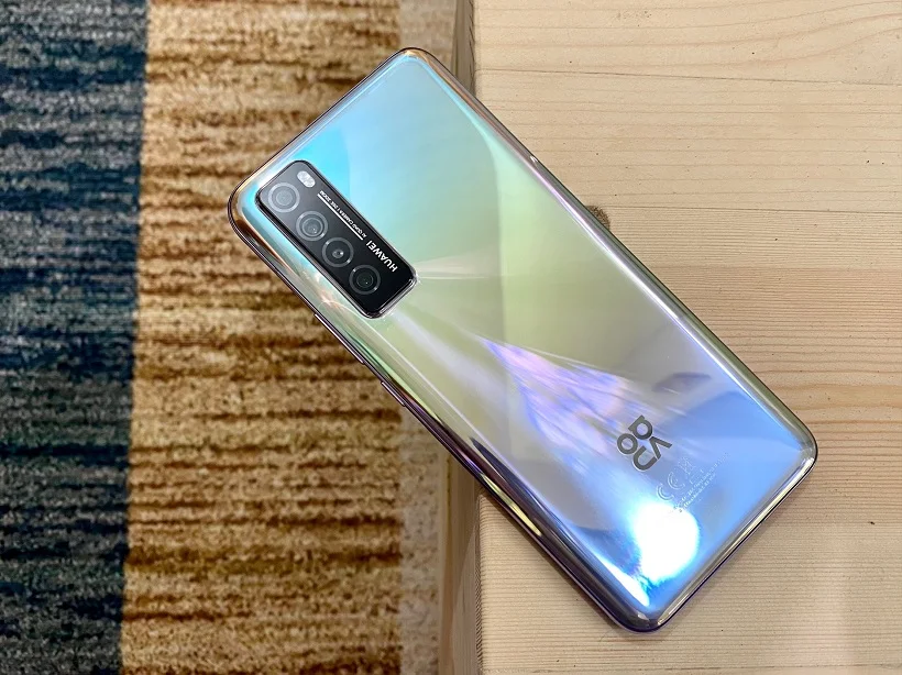 Huawei Nova 7 5G Review: Flashy Inside and Out