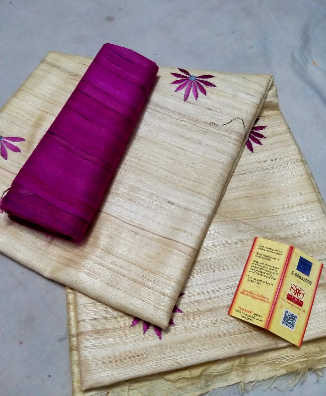 Latest Ghicha embroidery with contrast bp With silk mark