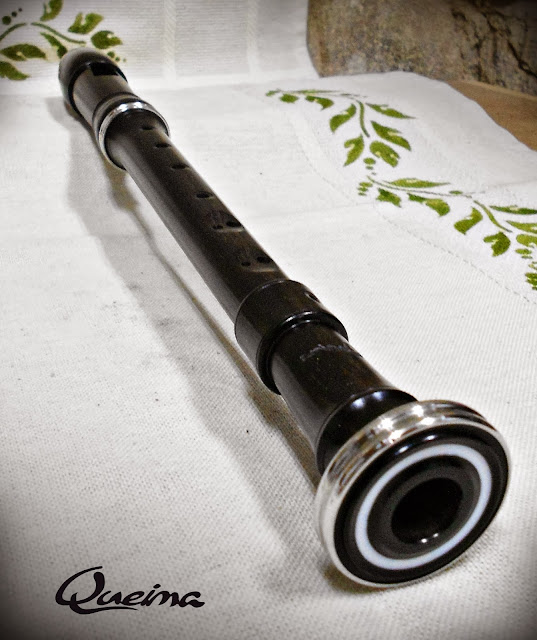 Instrumentos tradicionais: - Pito Pastoril