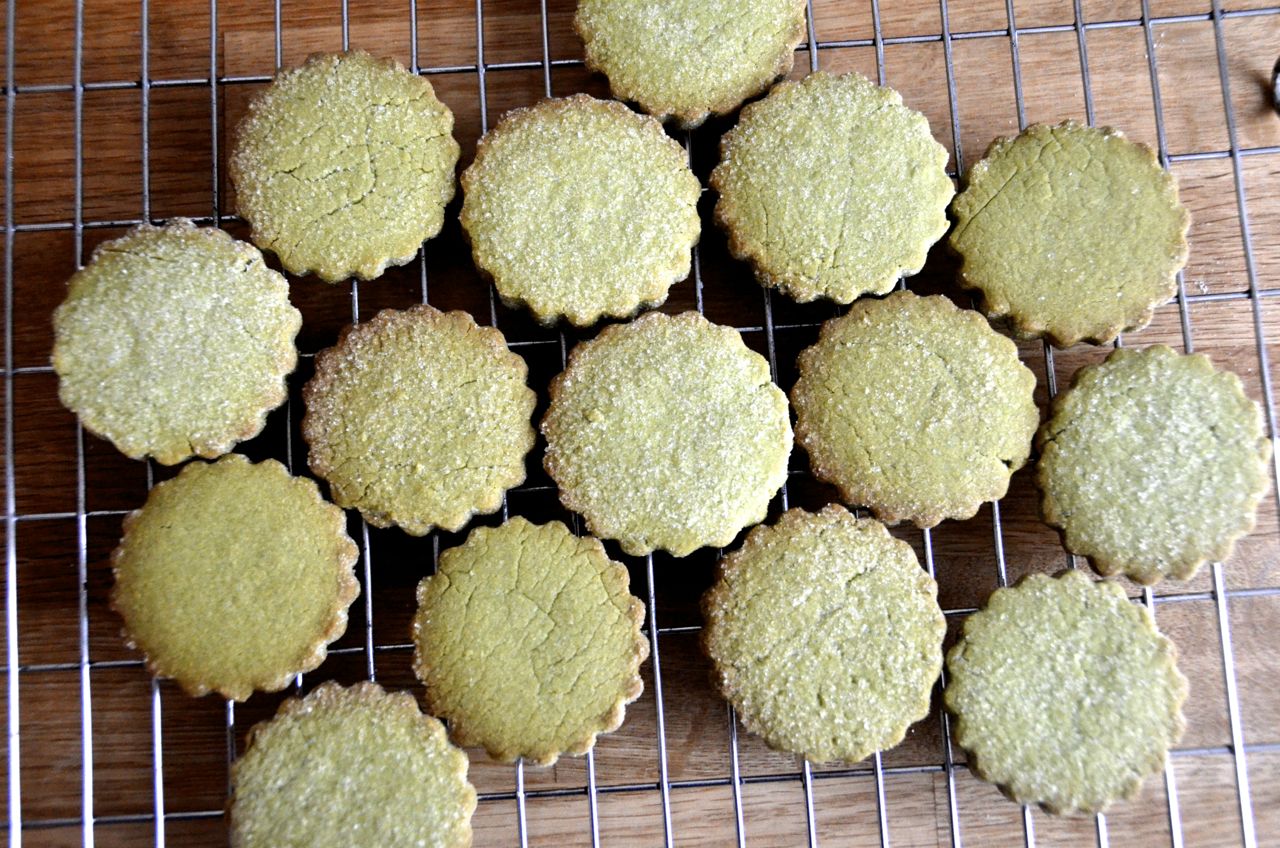 PIZZA FOR BREAKFAST: MATCHA (GREEN TEA) SHORTBREAD