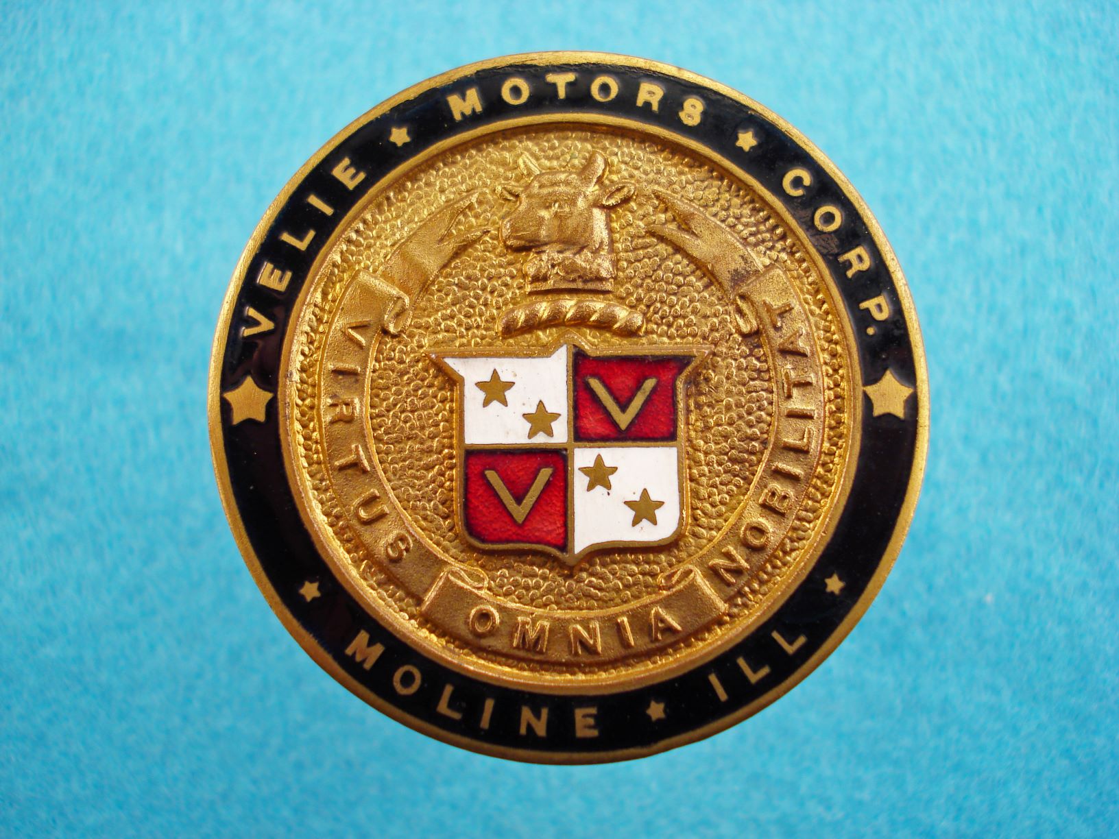 American Auto Emblems: VELIE