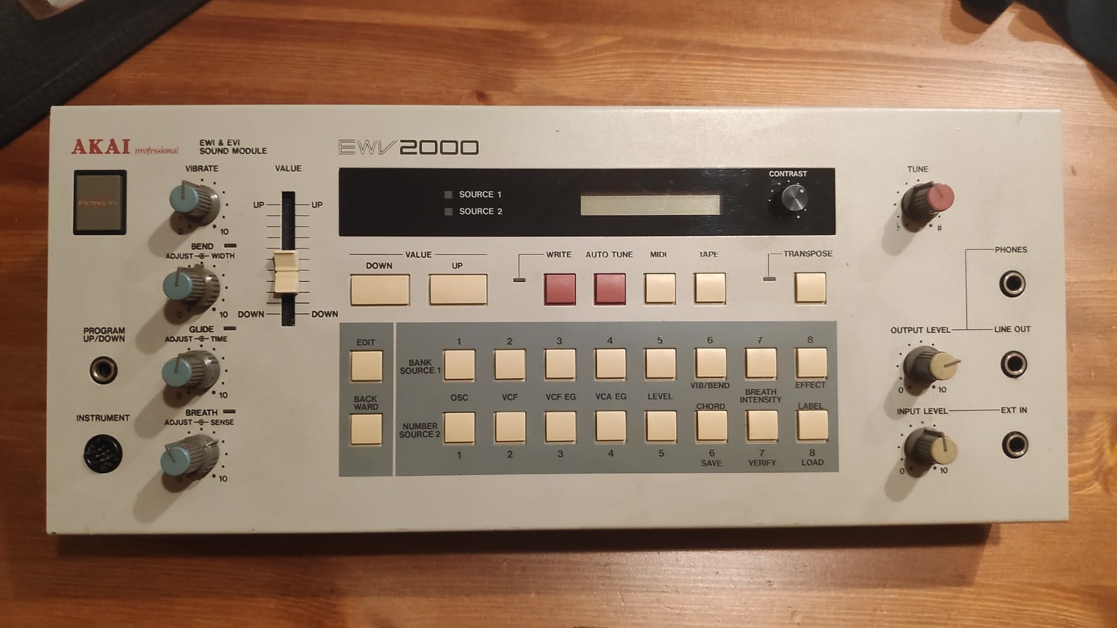 MATRIXSYNTH: Akai EVI 1000 + EWV 2000 80s Electric Valve Instrument