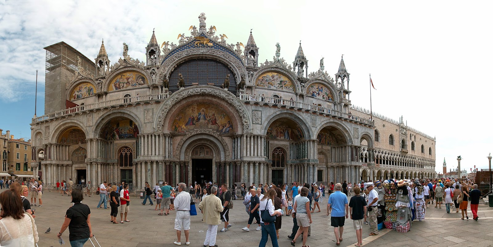 Blok888: Top 10 Most Amazing & Beautiful Churches in the world 2